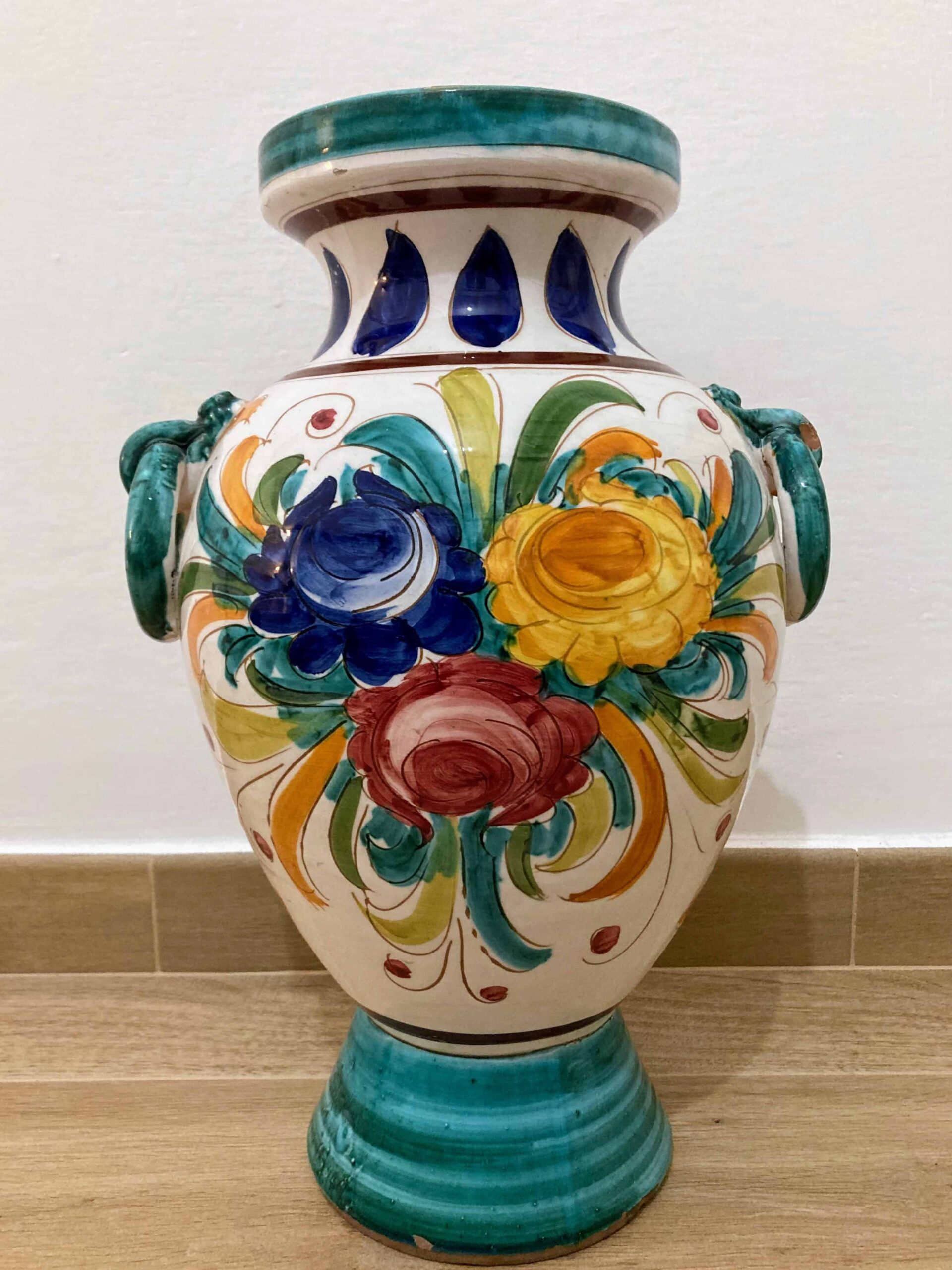 ITALIAN CERAMICS - The 6 Best Places to Buy Hand Painted Ceramics in ...